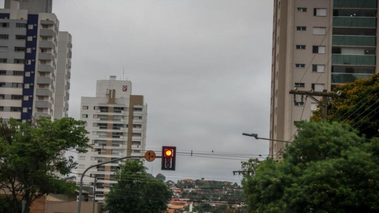 MS está sob alerta de perigo para tempestades com ventos de 100 km/h ...